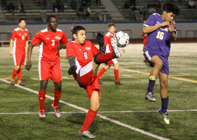 Highline vs. Tyee Soccer: Pirates outgun Totems 3-2 | Westside Seattle